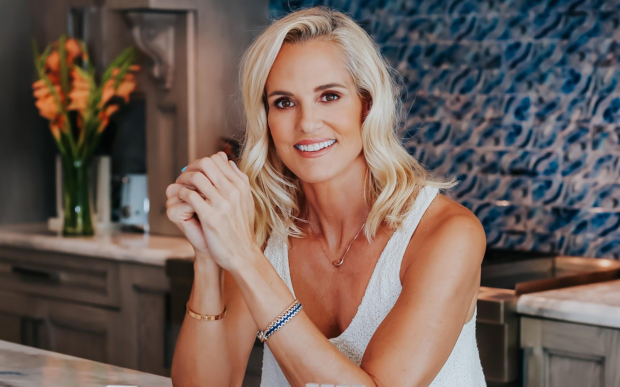 Dara Torres Keynote Speakers Bureau & Speaking Fee