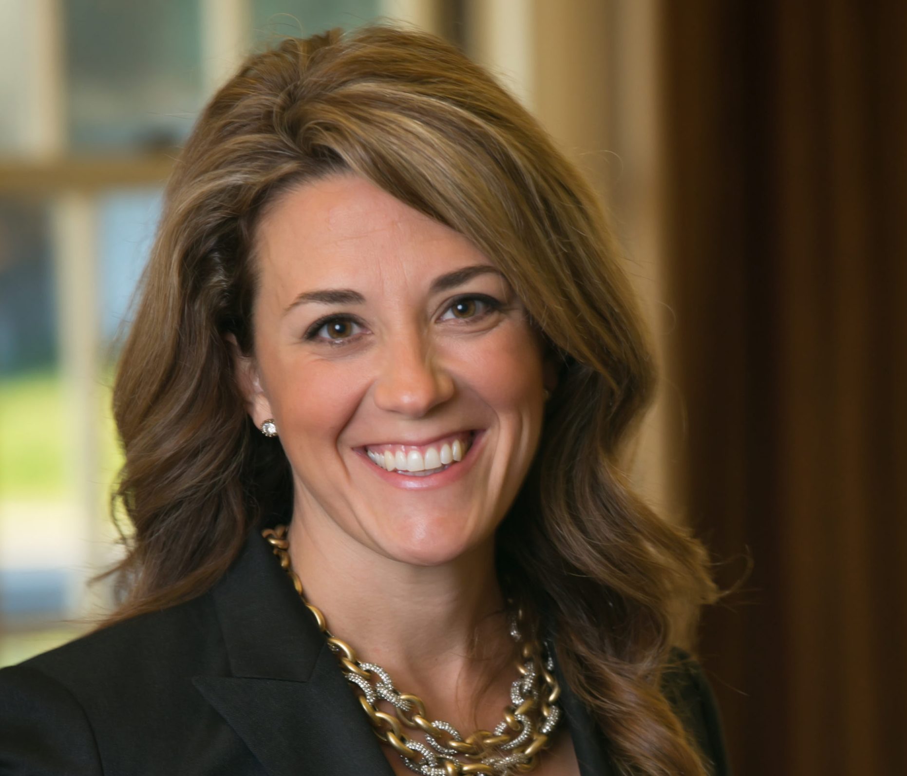 Kelly Decker Keynote Speakers Bureau & Speaking Fee