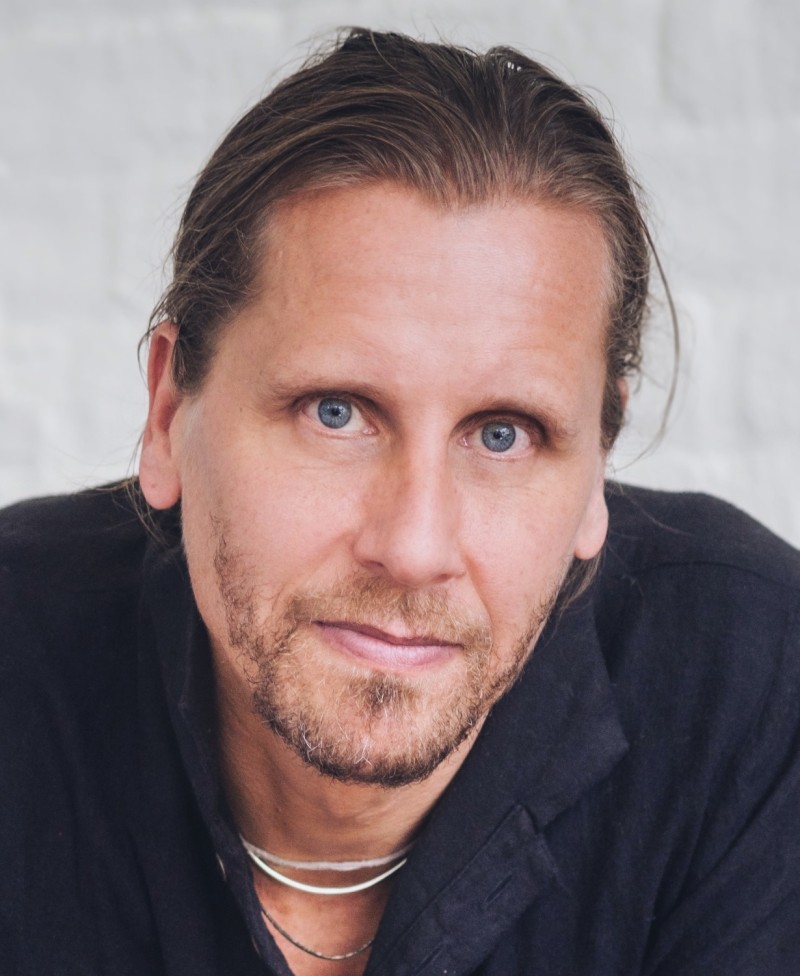 Keynote Speaker Beau Lotto Speaking Fee and Information