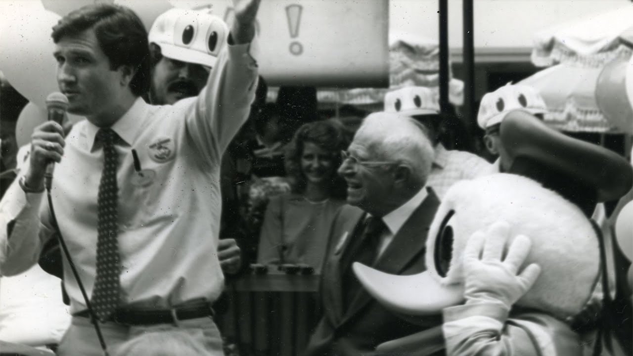 Doug Lipp Keynote Speaker and Consultant - BigSpeak Motivational ...