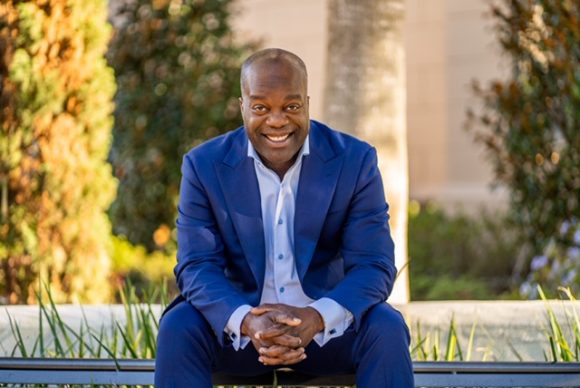 Transformational Leadership Leading Amidst Uncertainty - Simon Bailey ...