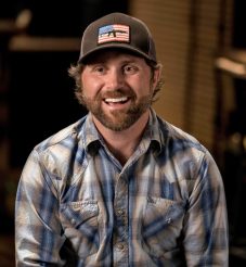 Keynote Speaker Evan Hafer Speaking Fee and Information