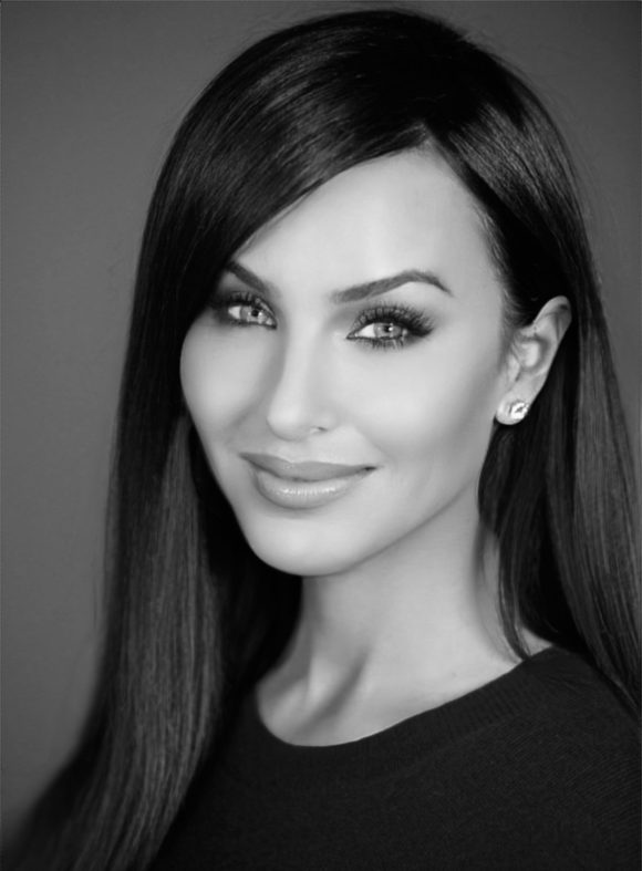 Molly Bloom: Significant Lives Are Made from Discomfort - BigSpeak