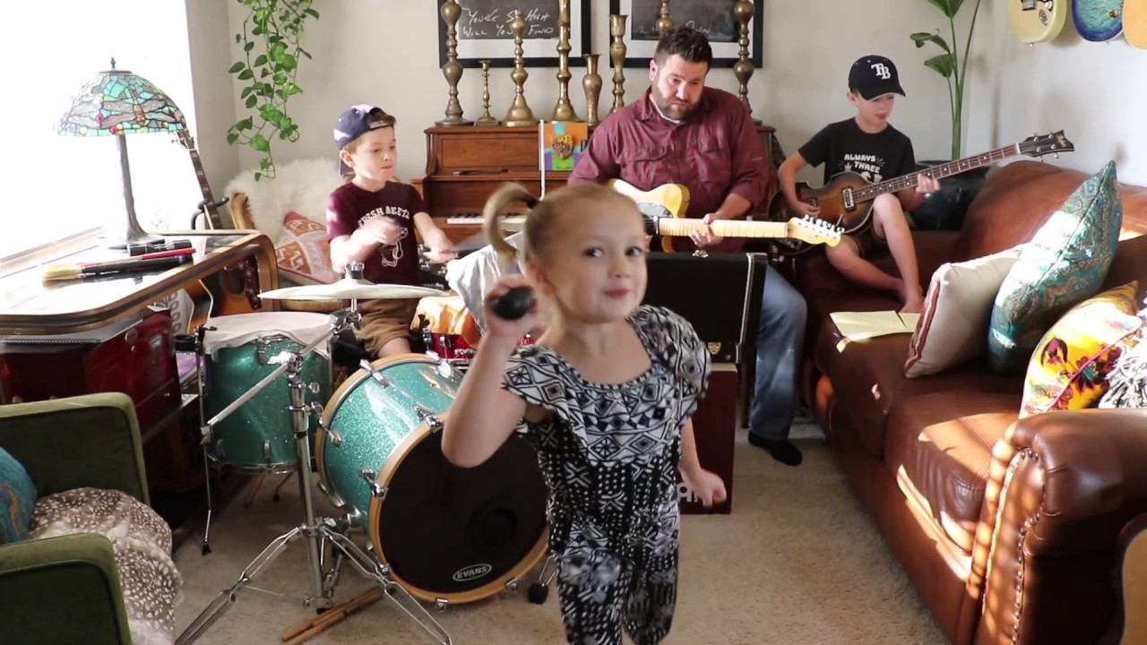Colt Clark and the Quarantine Kids play "Come Together" - BigSpeak ...