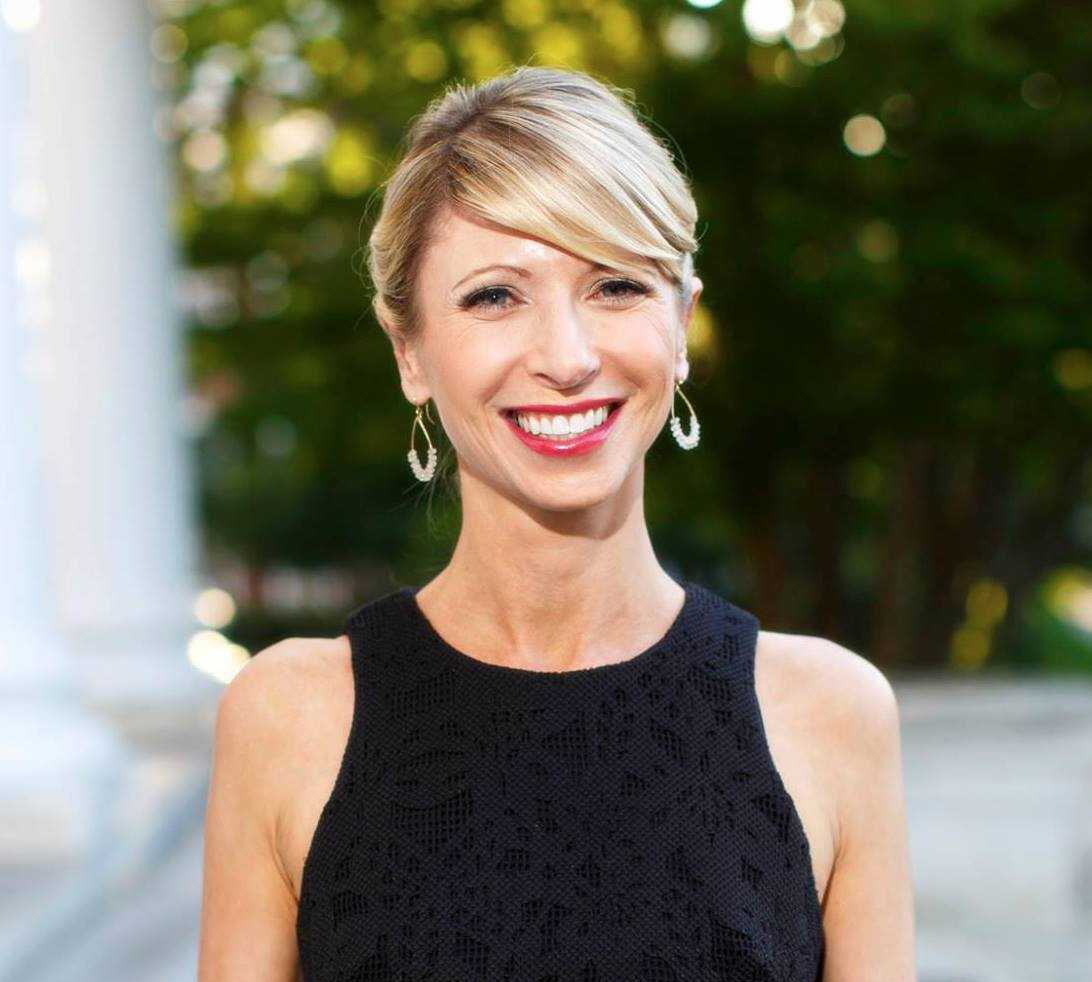Keynote Speaker Amy Cuddy Speaking Fee and Information